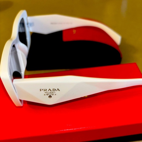 Prada | Other | Brand New Bought Them 2 Years Ago Didnt Like How I ...